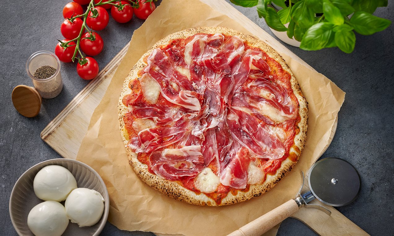 Pizza casera de Jamón Ibérico Receta | Dr. Oetker